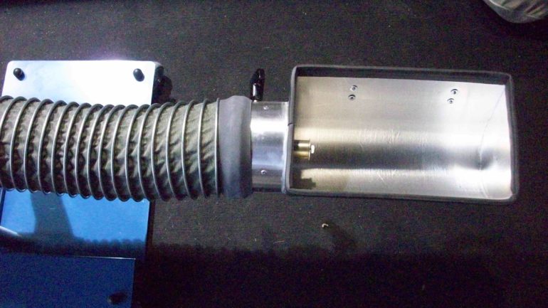 UNIVERSAL-Absaugtrichter LKW Euro 5 Euro 6 - MAGETA GmbH